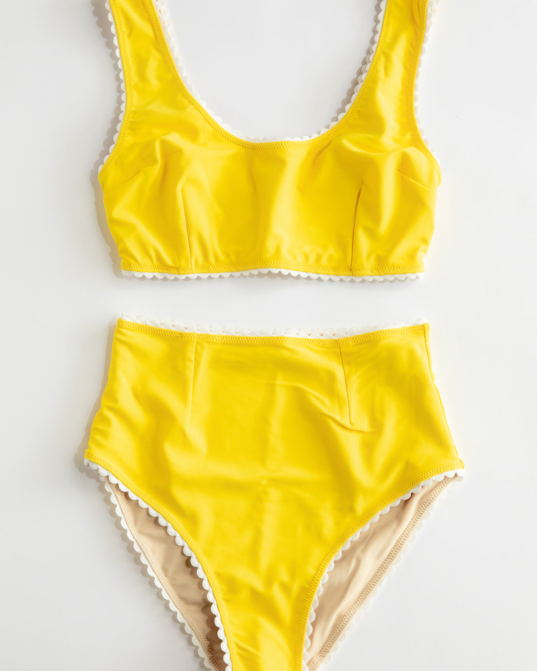 Bright Yellow Bikini with Retro Style | Hammies